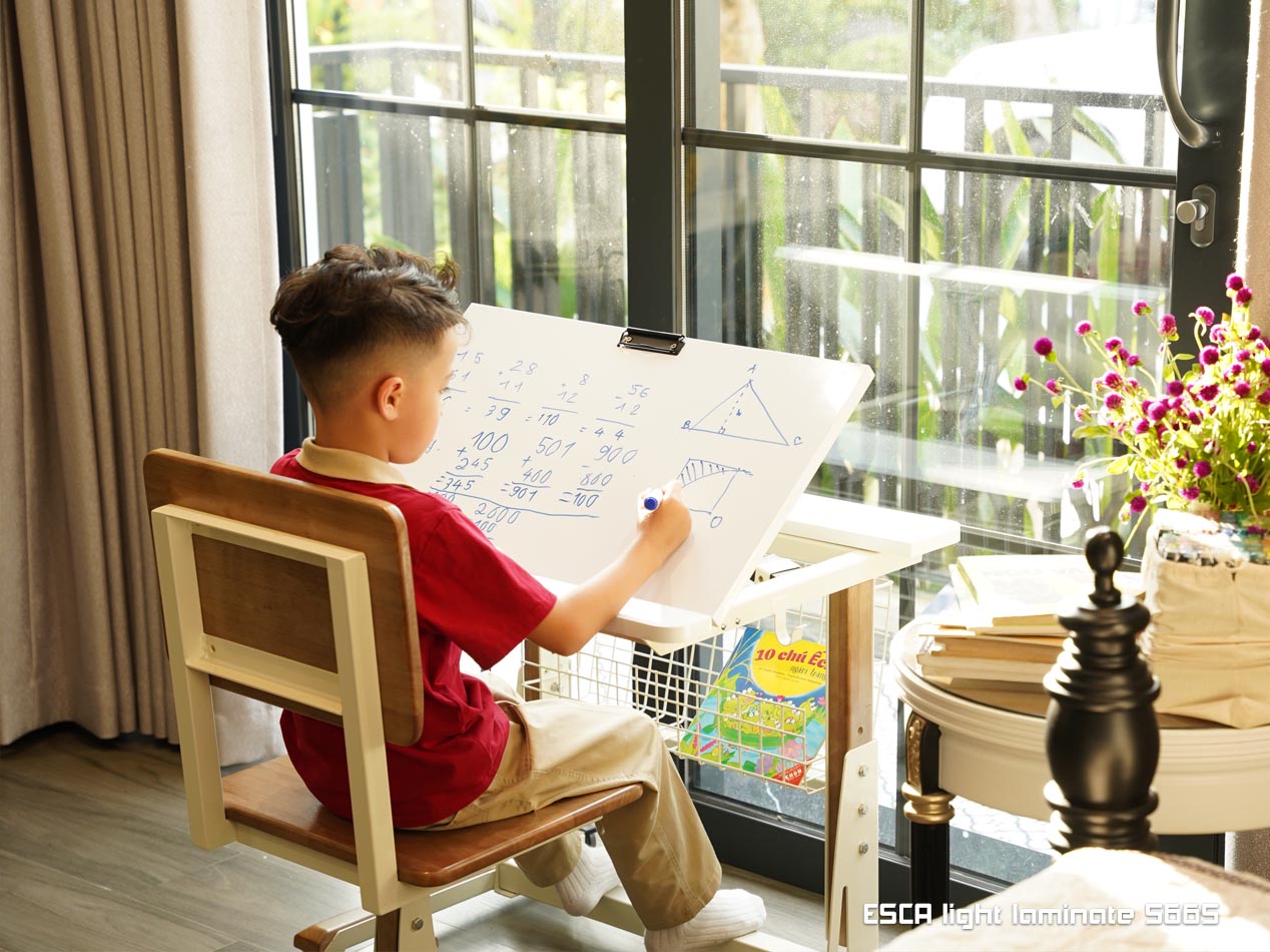 Esca Light 5665 | Bàn học thông minh chống gù cận ESCA - sản phẩm ...